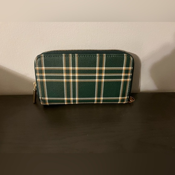 thirty-one | Bags | Brand New Thirty One Slim Wallet Aq88 Evergreens ...